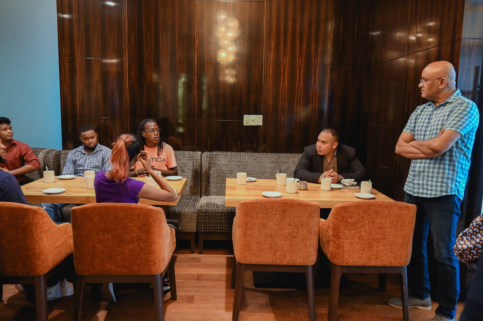 Preliminary Briefing with Business Pitch Competition Finalists in ...